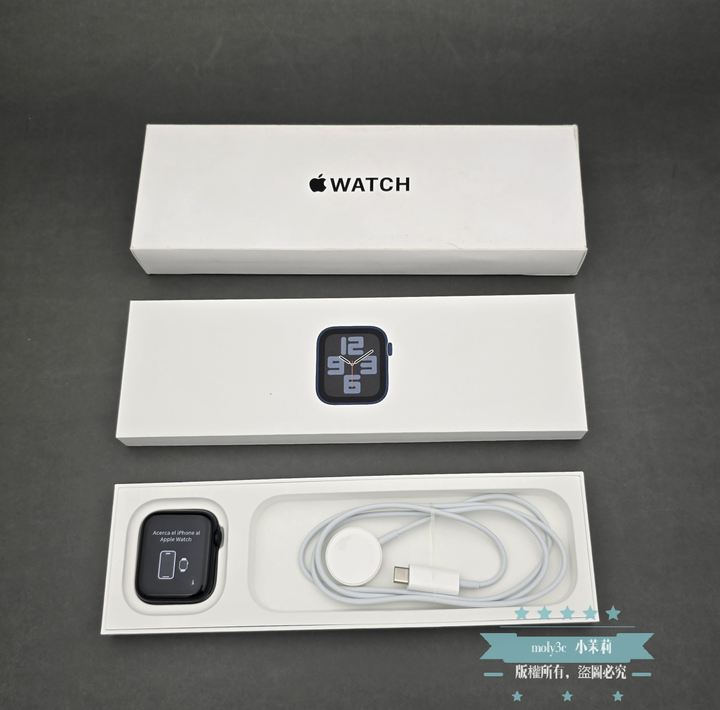 【高雄現貨】保固到4月 Apple Watch SE2 44mm GPS 午夜色鋁金屬錶殼 S/M運動型錶帶 - Mobile01